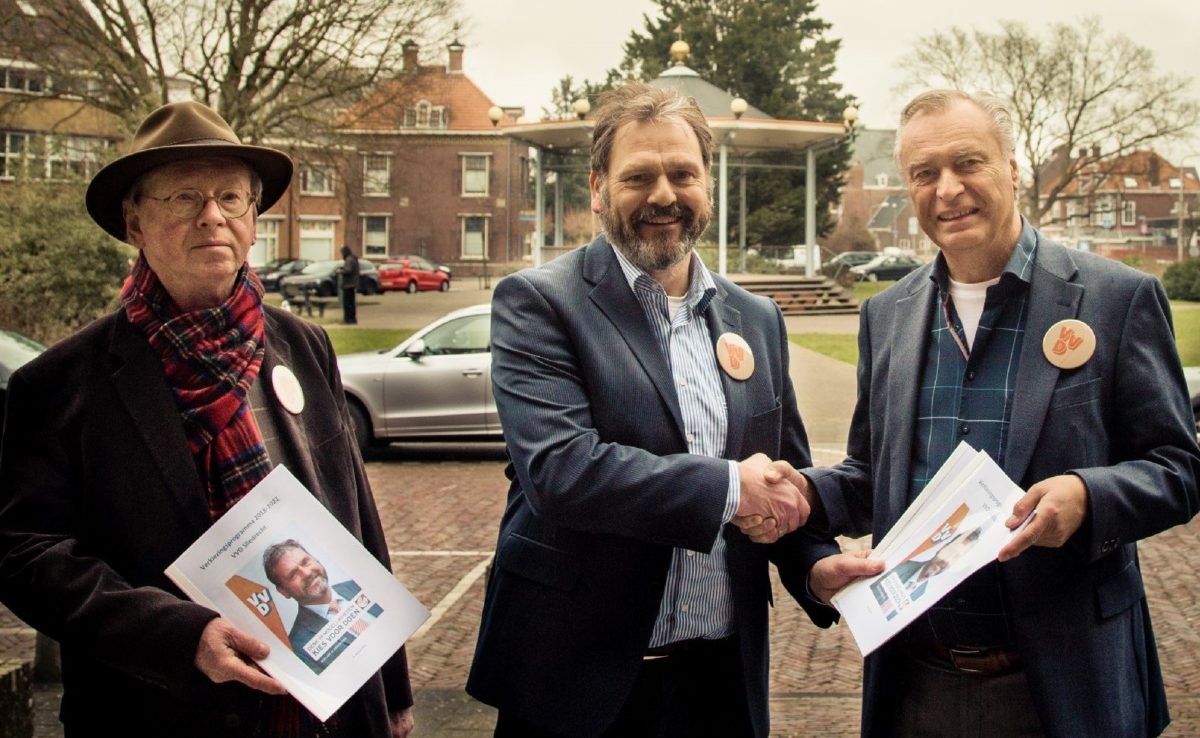 Van Dijk komt in raad voor VVD; Van Rossum nieuwe fractievoorzitter ...