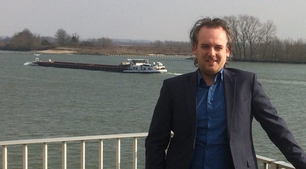 Van Es Architecten sluit aan in rij sponsors Merwede/Multiplaat ...