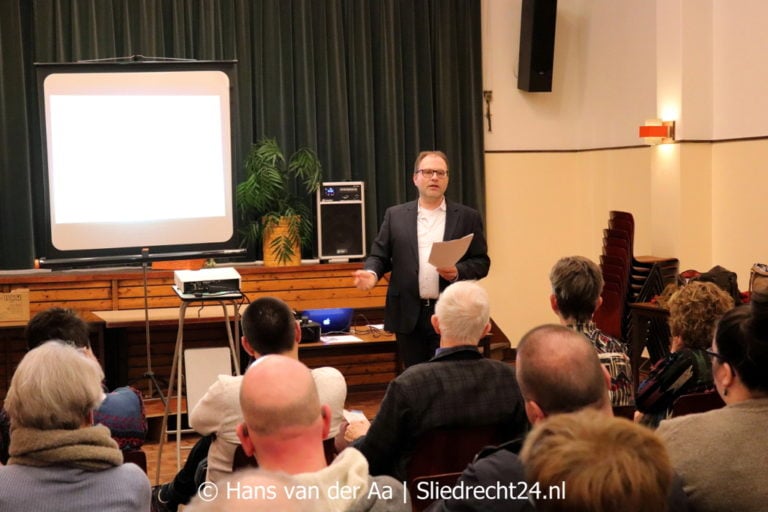 Nooteboom vertelt vol passie over Matthäus-Passion - Sliedrecht24