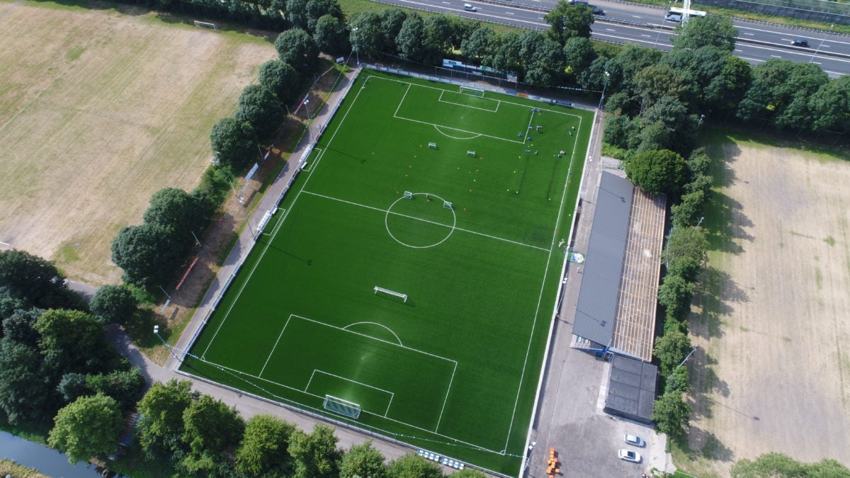 Ereronde voor overleden terreinmeester Jan Stam - Sliedrecht24