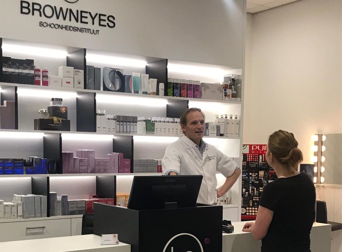 ‘Hotter than my daughter’ Van Imhoff bij BROWNEYES - Sliedrecht24