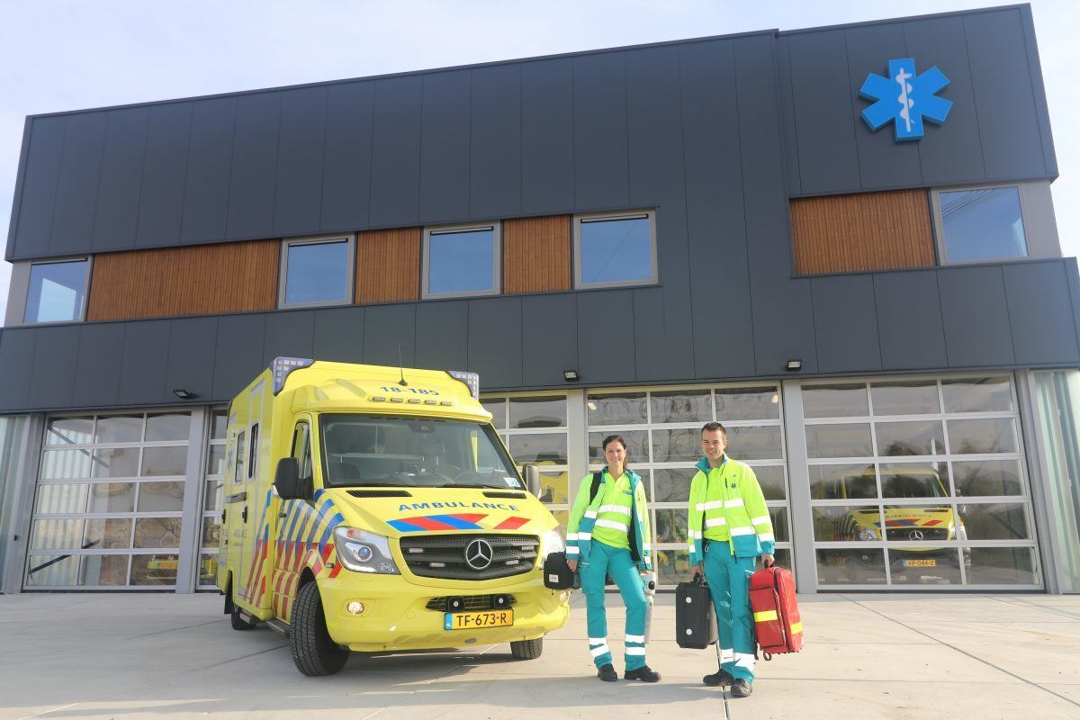 Pendelbus zaterdag naar open dag ambulancedienst - Sliedrecht24