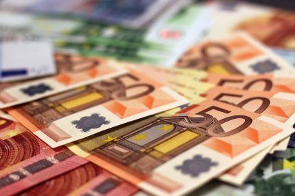 'Grote aankoop op de planning? Slim geld lenen' - Sliedrecht24