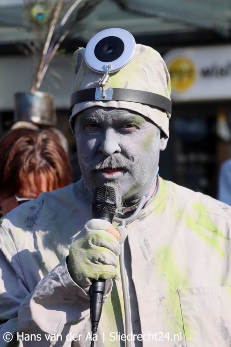 Eerste lustrum Living Statues and Art Festival met vijftig levende ...