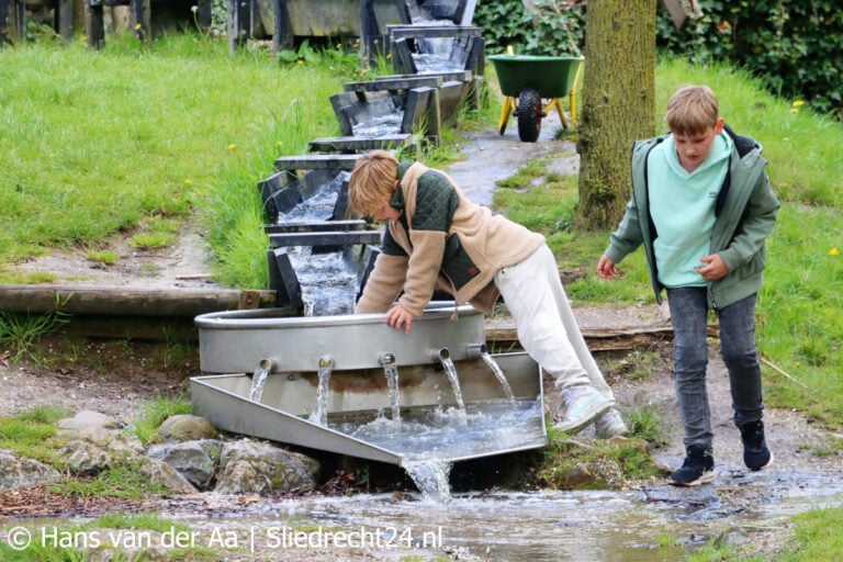 Natuurspeeltuin De Woeste Weide geopend - Sliedrecht24