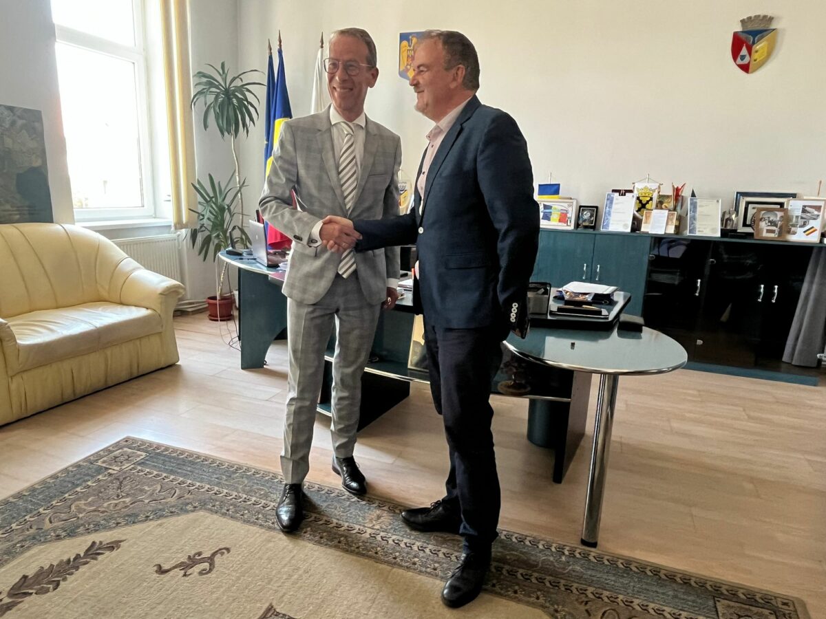 Burgemeester en wethouder keren terug van bezoek aan Orăştie - Sliedrecht24