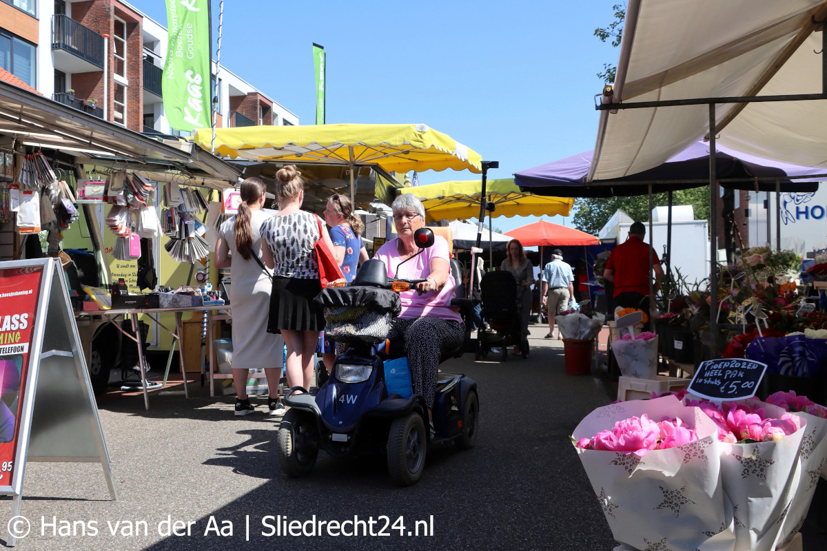 Marktinkopen doen voor één dag op Jacob Catsstraat - Oozo.nl
