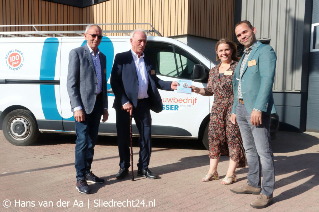 Bouwbedrijf Visser viert 100-jarig bestaan met familie, personeel en ...