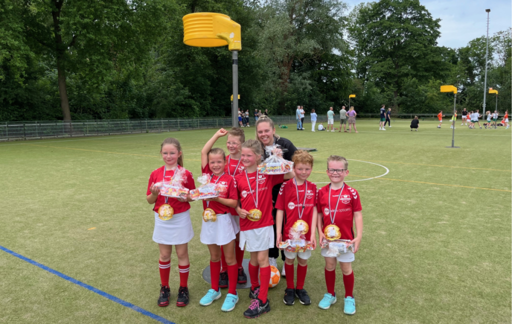 Merwede/Multiplaat F1 mag zich kampioen noemen - Oozo.nl