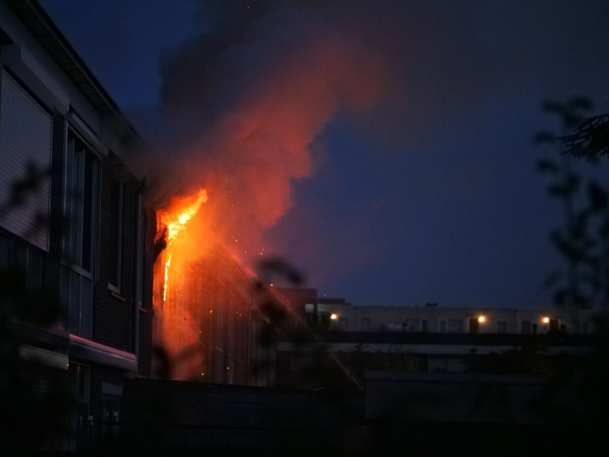 Flinke schade aan woning na uitslaande brand - Sliedrecht24