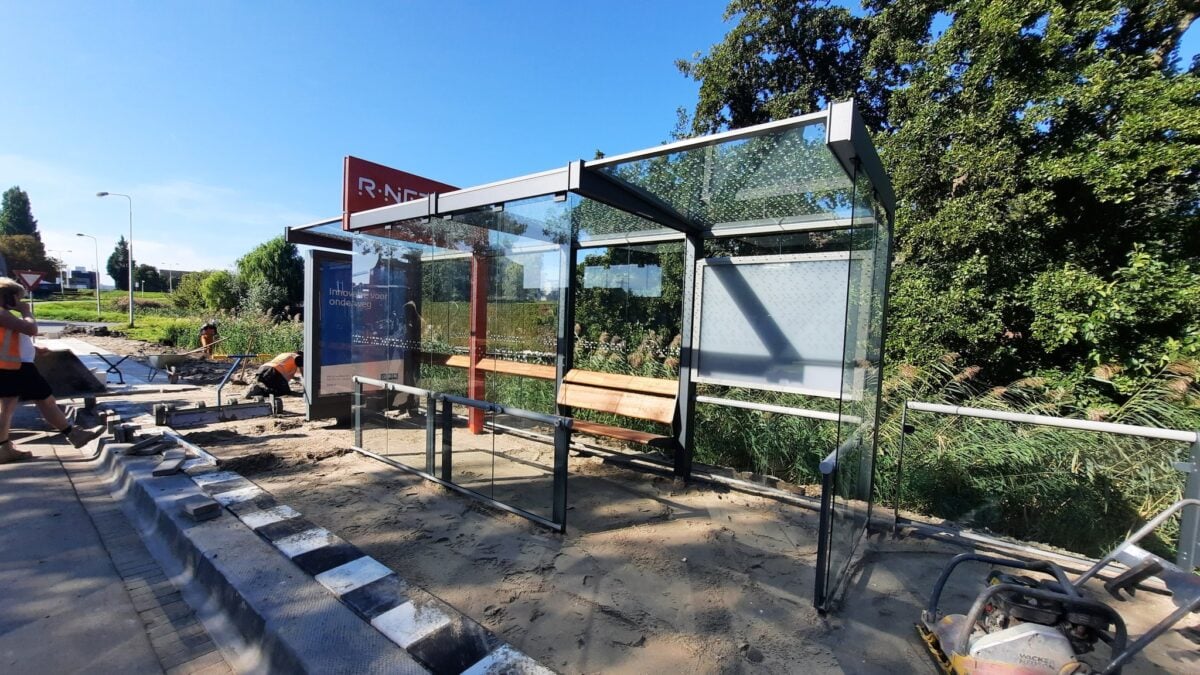 Bushalte aan Ouverture bijna klaar - Sliedrecht24