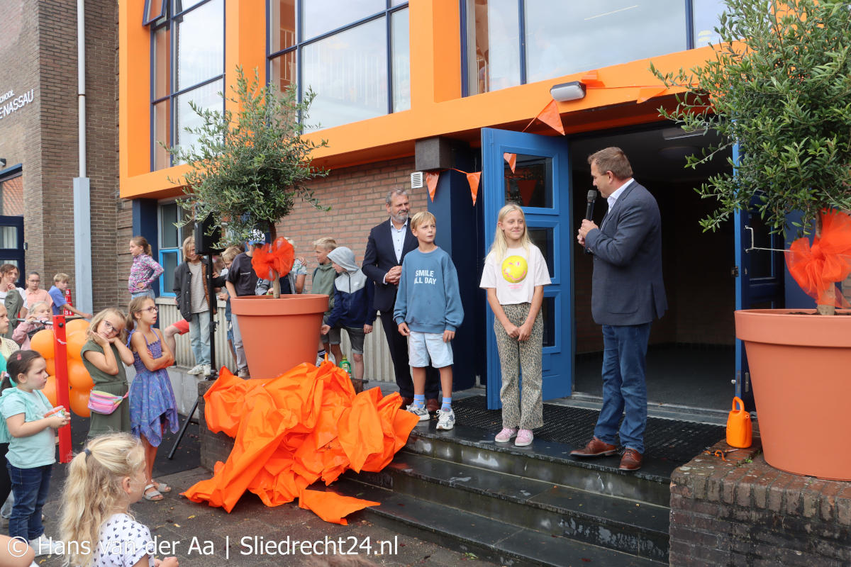 'Besloten' opening cbs Oranje-Nassau locatie 'De Groen' - Sliedrecht24