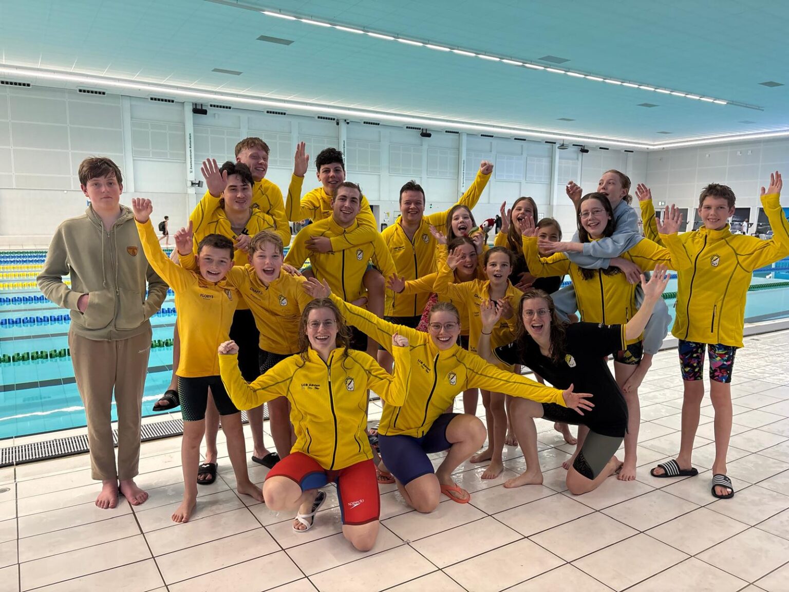 Meerdere medailles voor DWF-zwemmers bij Regio West Competitie ...